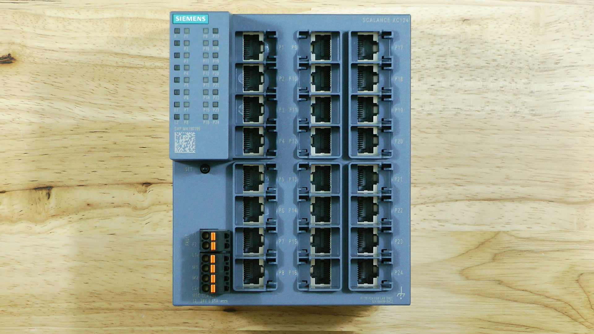 First Look: SCALANCE XC124 Unmanaged Switch from Siemens (M5E22) | The ...